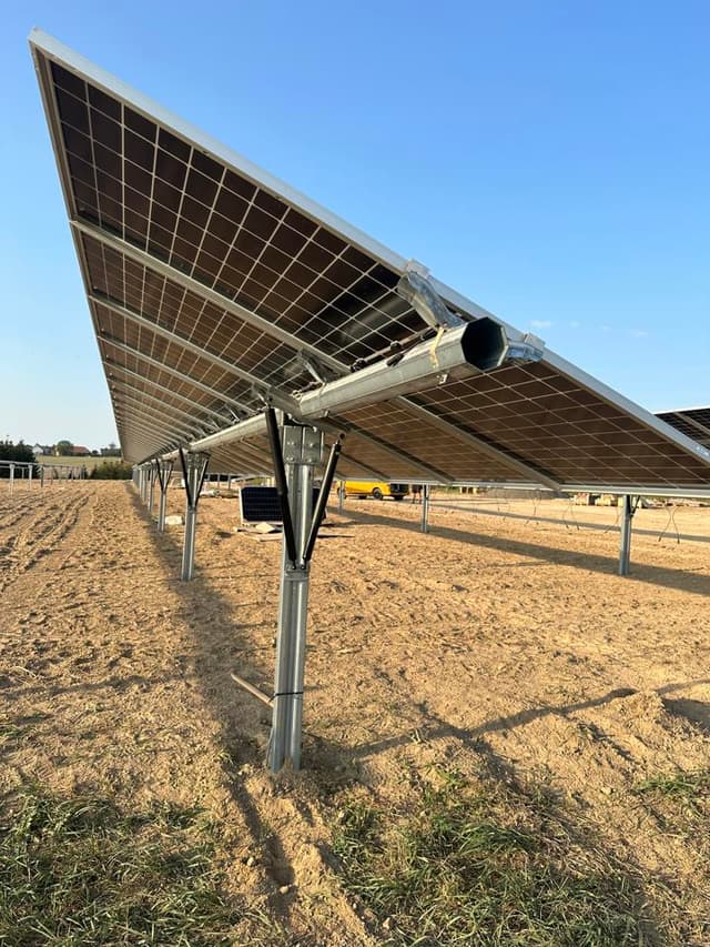Intelligent Solar Tracking: How PV Trackers Operate